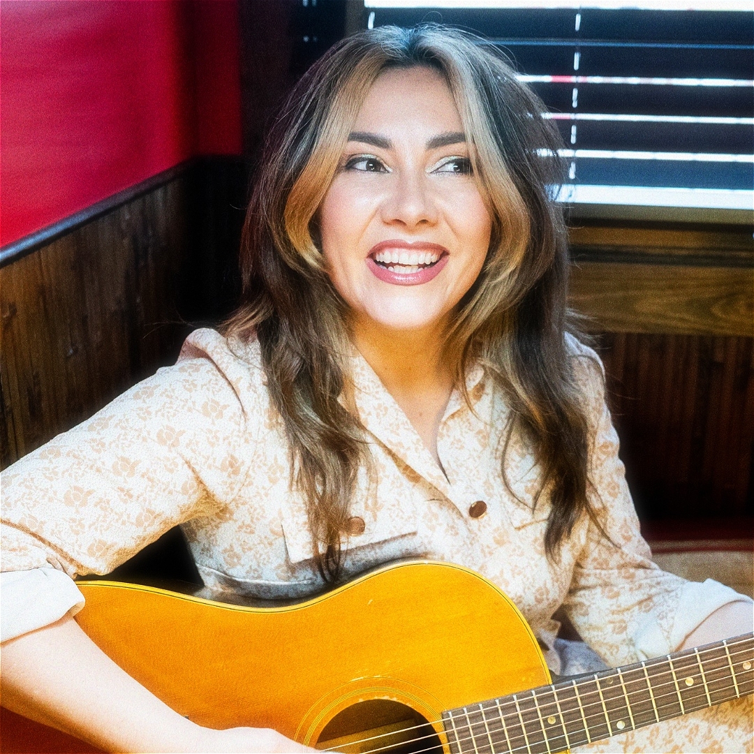 Ella Hooper